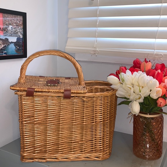 Storage & Organization | Picnic Basket With Interior | Poshmark
